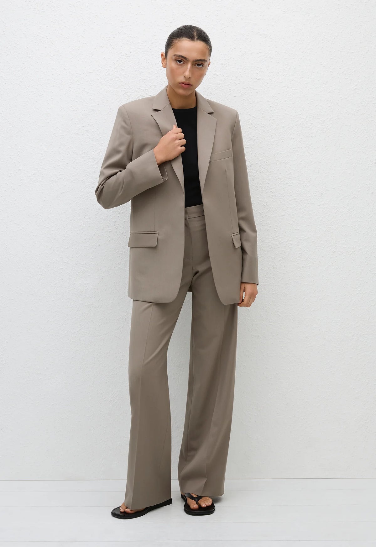 MATTEAU RELAXED TAILORED BLAZER TAUPE — SALT CLOTHING